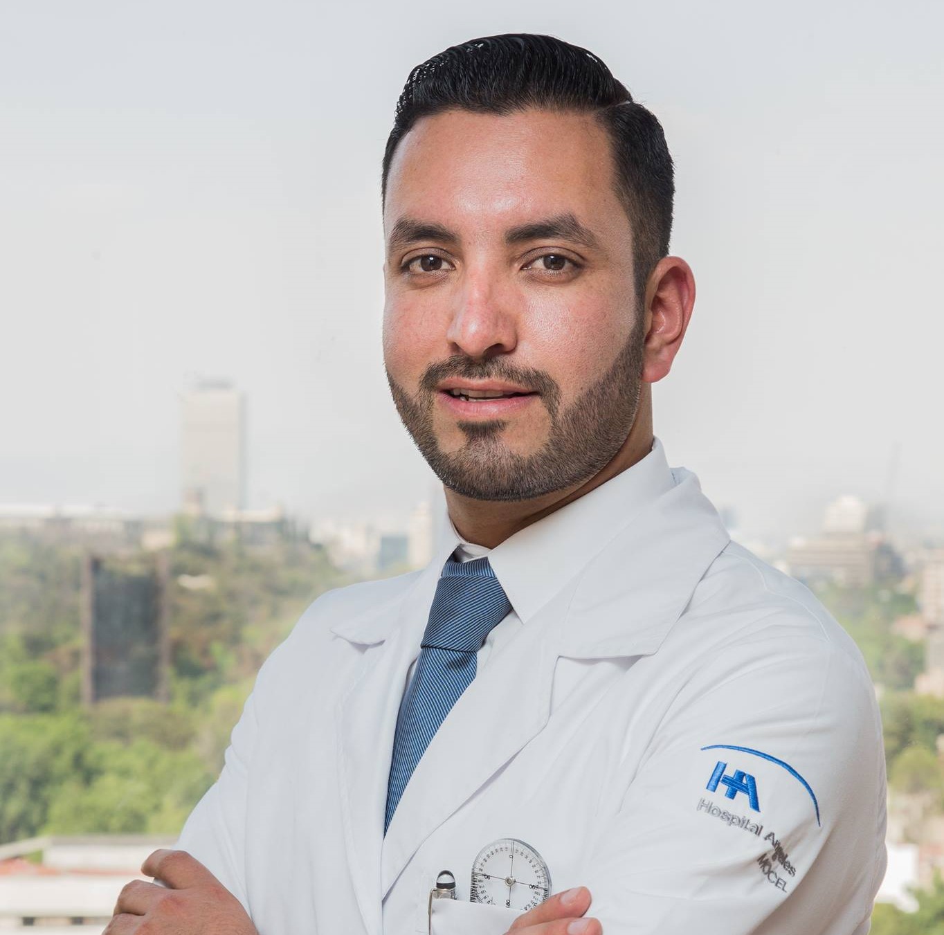 Dr. Octavio Martínez Montiel, Especialista en Traumatología y Ortopedia ...